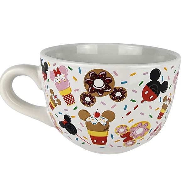 Disney | Dining | Disney Mickey And Minnie Mouse Donuts And Treats ...